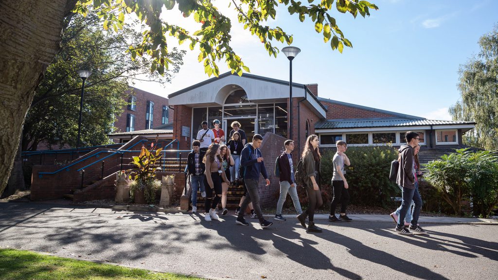 Welcome Week: Seaborne Library Tour – Student Shout Out